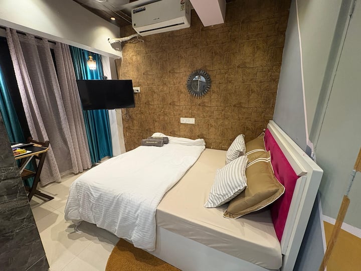 Studio-105-bhamala House-bandra-near Boojee Cafe - Mumbai