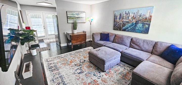 The Modern Apartment - Southpark - Charlotte