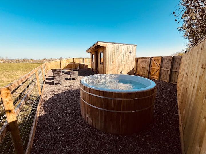 Glamping Pod - Melksham