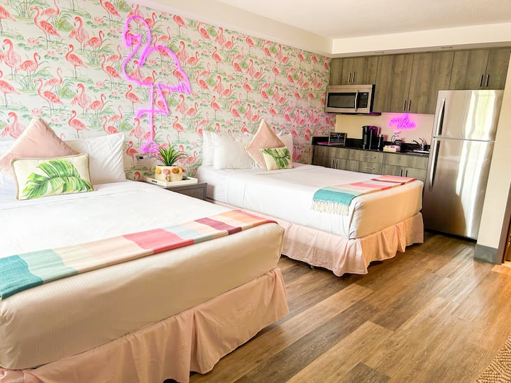 Pink Flamingo-9 Min Drive 2 Falls/clifton Hill/olg - Niagara Falls