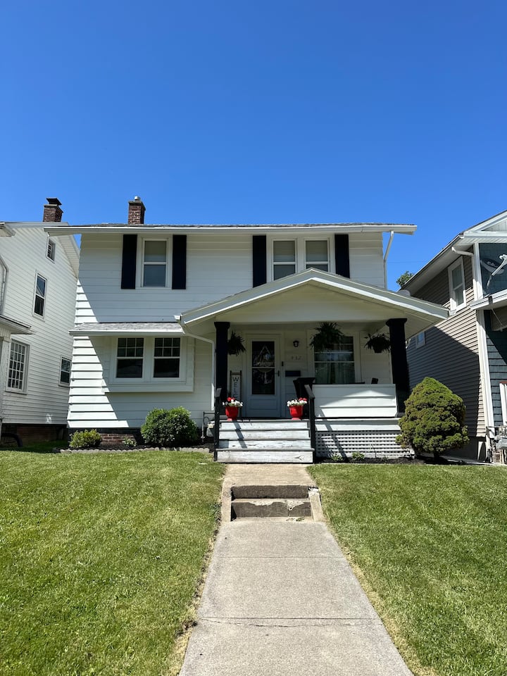 Charming House Near Downtown - Fort Wayne, IN