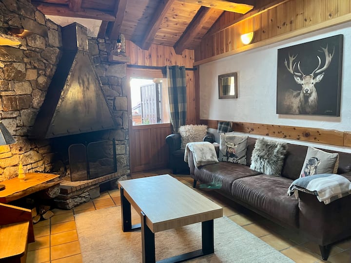 Savoyard Chalet With Jacuzzi 20m From The Ski Lift - La Plagne