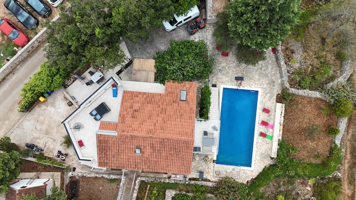 New 1bd Apartment With Living Area & Pool In Hvar - Hvar