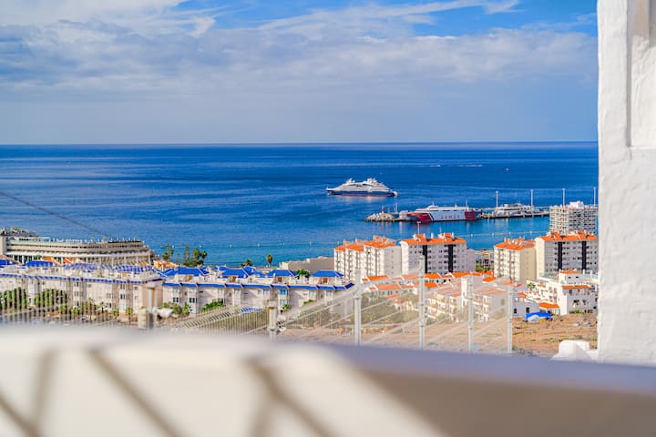 Ocean View In Los Cristianos - Los Cristianos