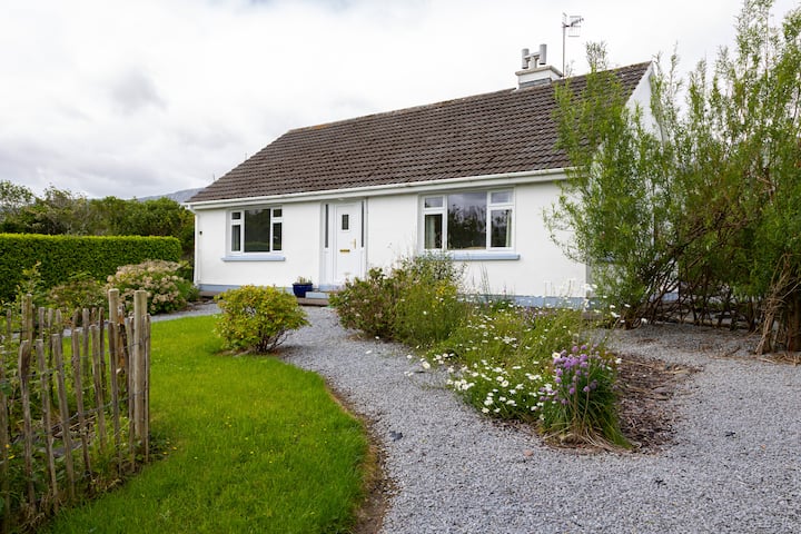 An Teach Beag - Dingle Peninsula