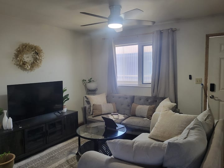 Within Fairbanks Town ! - Fairbanks, AK