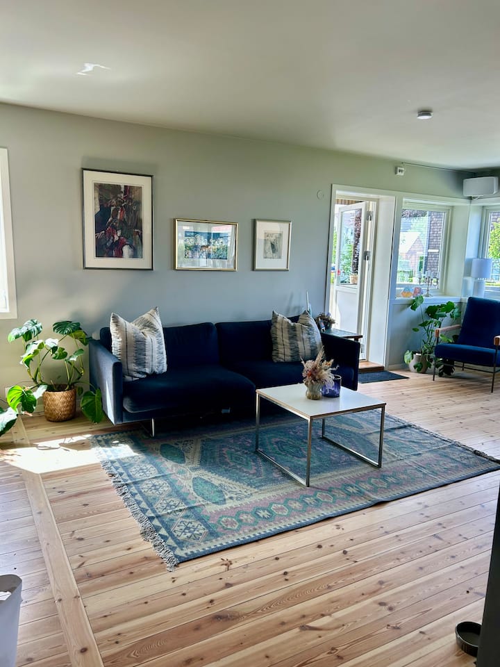 Large Villa With 5 Bedrooms, 10 Min Walk From Town - Stavanger