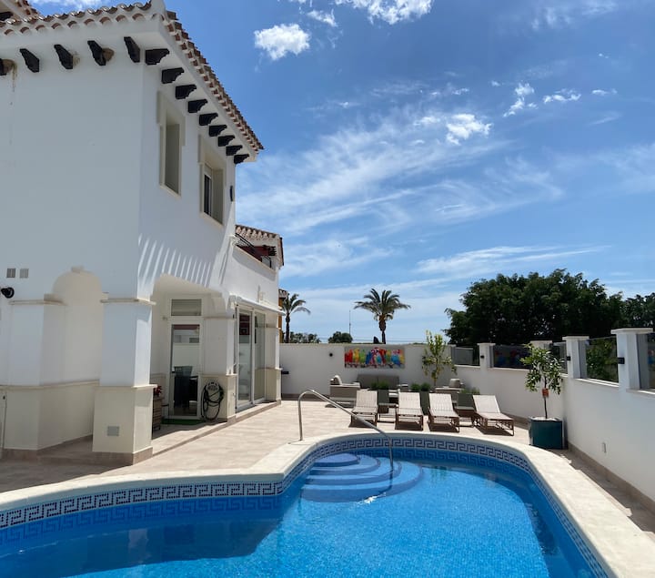 Front-line Golf Villa With Private Pool - Cartagena