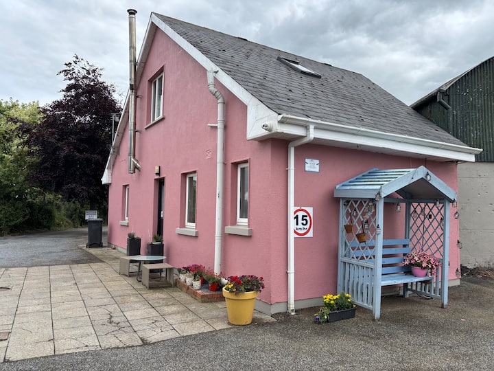 The Folly Lodge, Sleeps 8 - Kilkenny