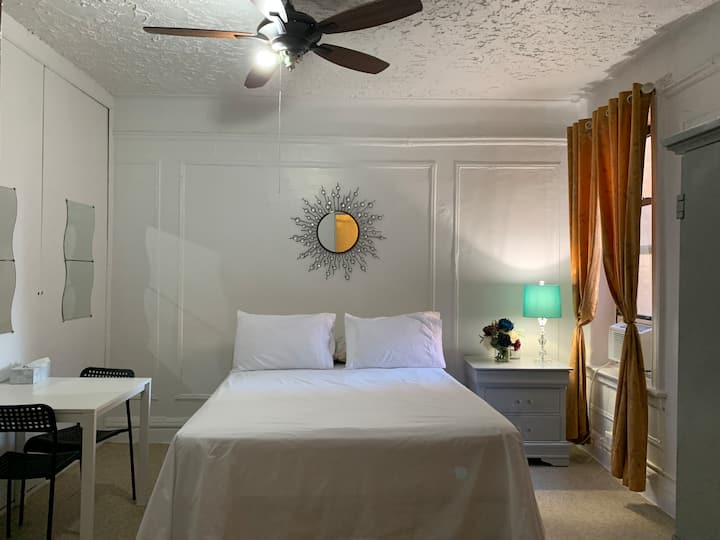 Spacious Beautiful Private Room - New York