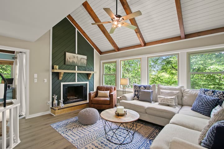 Snow Place Like Home | Views | Hot Tub | Game Room - Sugar Mountain, NC