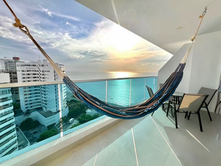 Apto Con Vista Al Mar, Cómodo Y Bonito, Piso 15. - Colombia