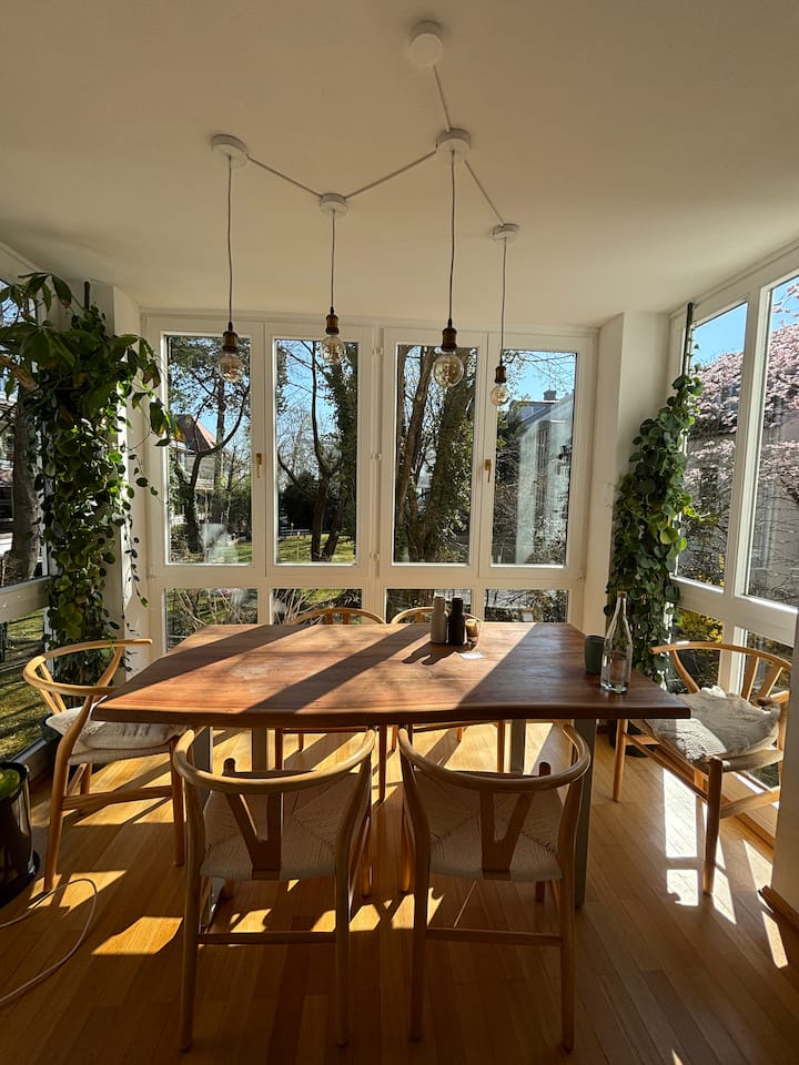 Lichtdurchflutete 2,5 Zimmer Wohnung In Isarnähe - Munich