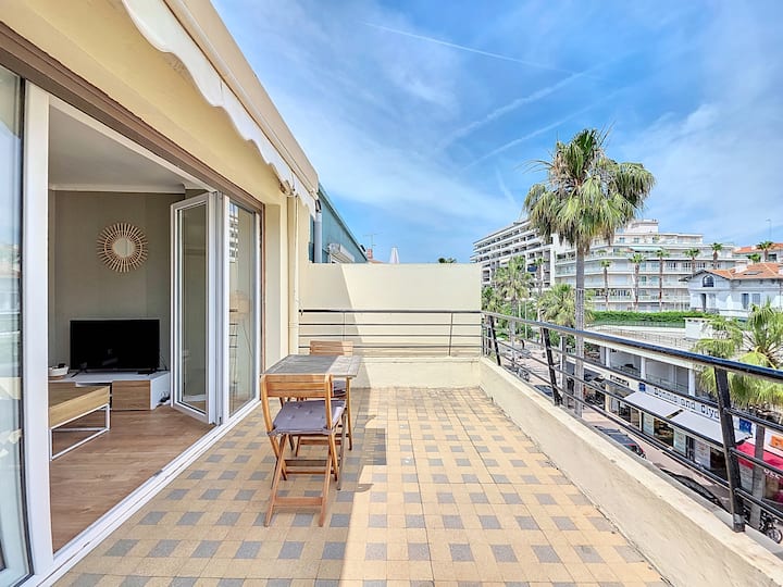 Studio Avec Grande Terrasse - Plein Centre-ville - Juan les Pins