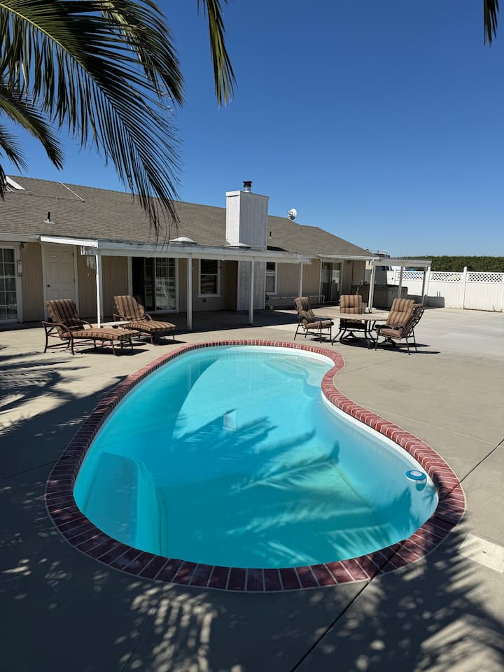 Burgandy Bliss - Paso Robles, CA