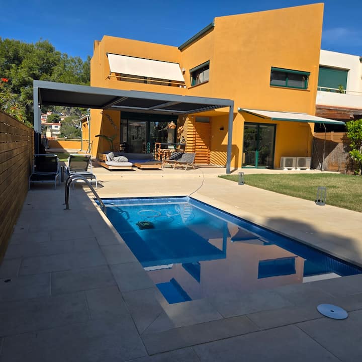Casa Con Encanto En La Exclusiva Cala Tamarit - Altafulla