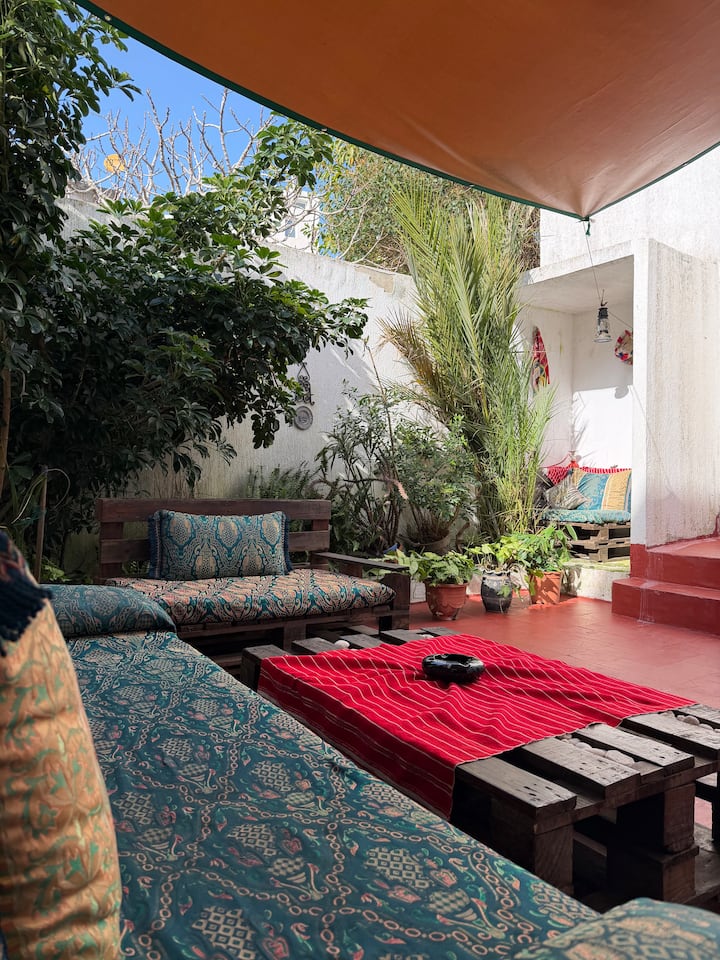 Maison Géante, Patio Privé & Wi-fi Ultra-rapide - Tánger