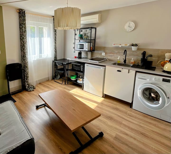 Studio T1 Proche Plages: Jardin, Clim & Parking - La Ciotat