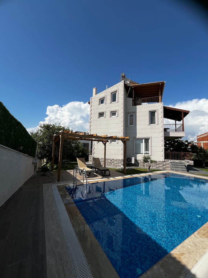 Detached House In Antkoop - Boğazkent