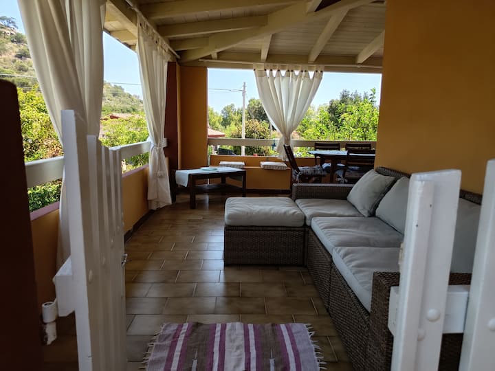 Dimora M&i: Villetta, Elegante Veranda E Giardino - Costa Rei