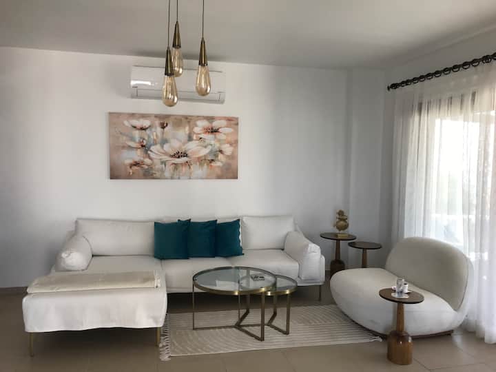 Bodrum’daki Eviniz . - Gündoğan