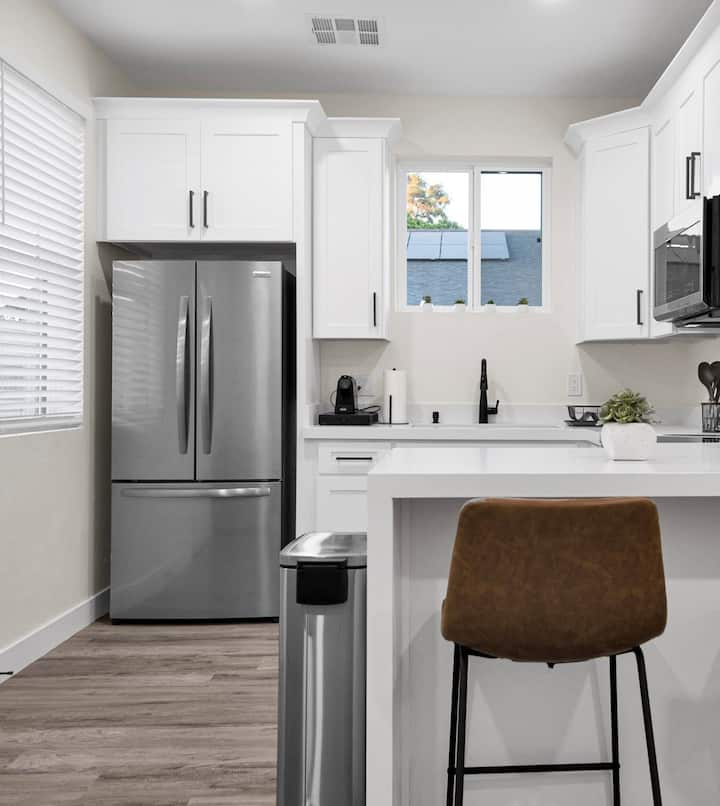 Private Arcadia Guesthouse With Modern Comforts - Phoenix