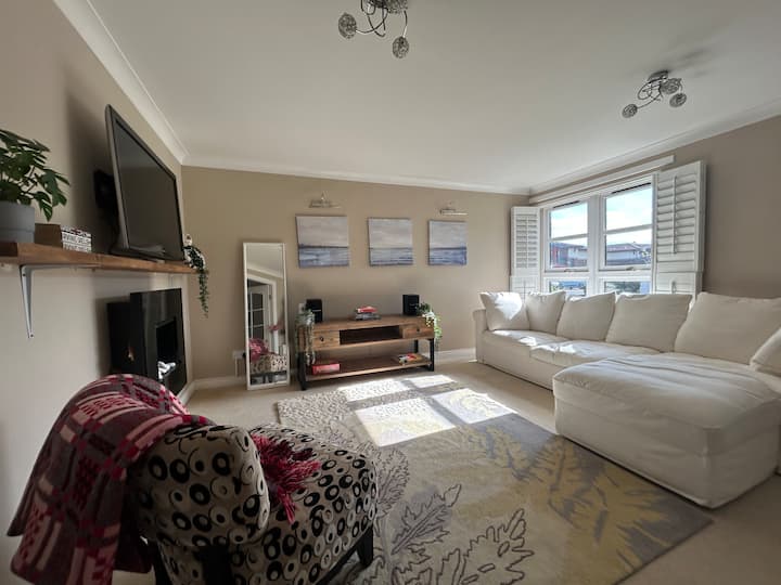 Free Parking Central Modern Festival Apartment - Edinburgh