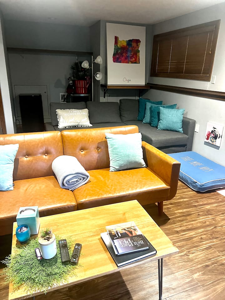 Clean & Spacious. Pets Stay Free! - Beaverton, OR