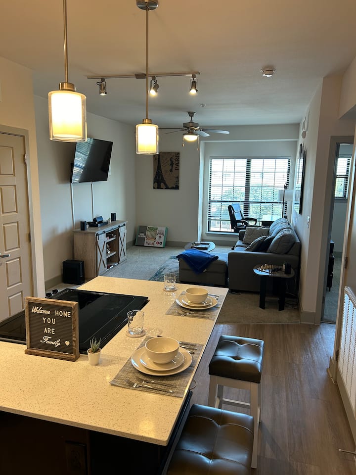 The Home For You With 1 Carport In Bishop Arts! - Dallas