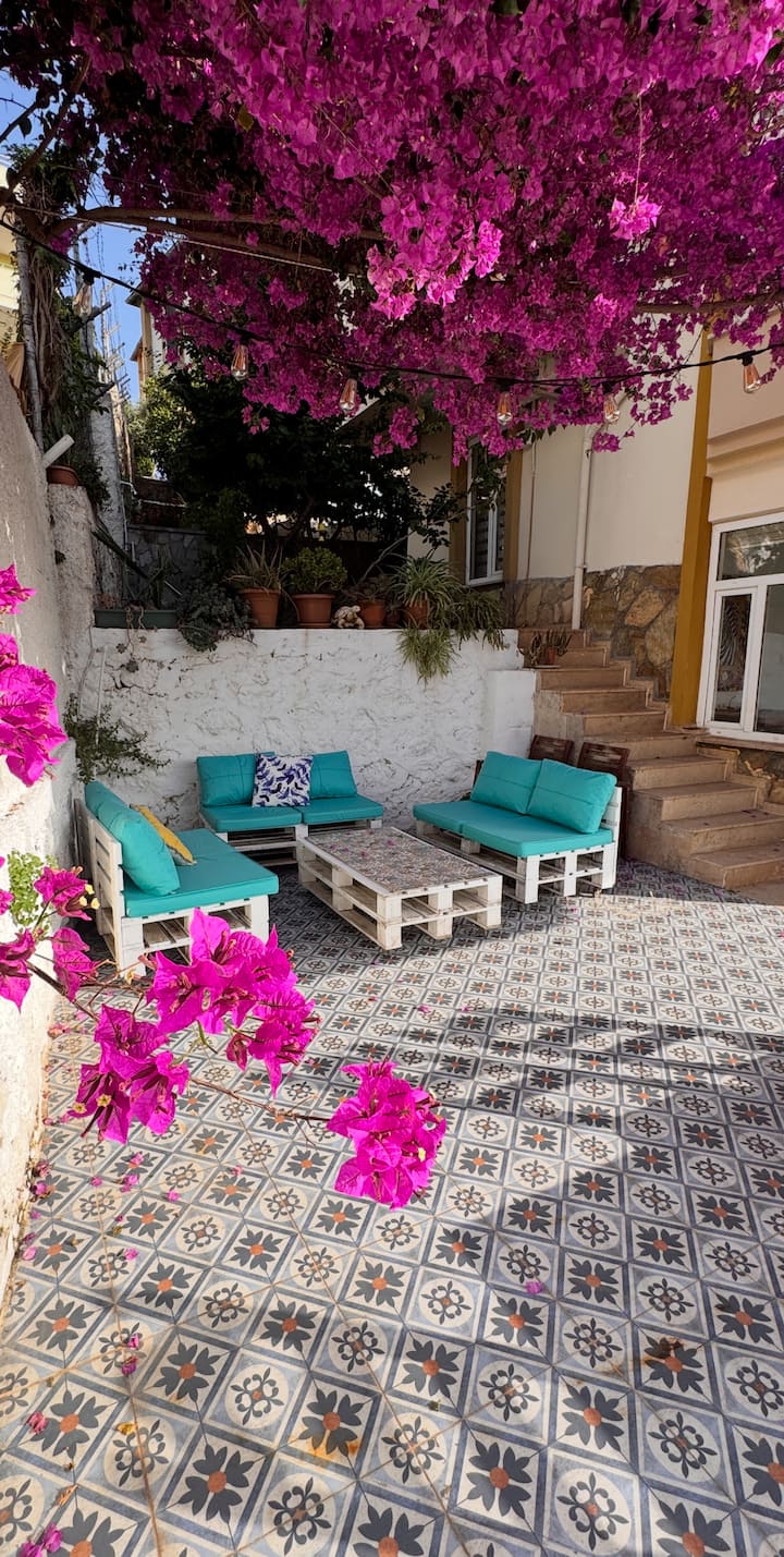 Villa W/ Garden, 500m Beach, City Nearby In Kestel - Alanya
