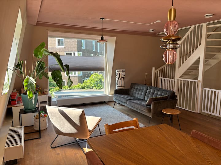 Ruim Familiehuis Met Tuin & Parking In Amsterdam - Amsterdam