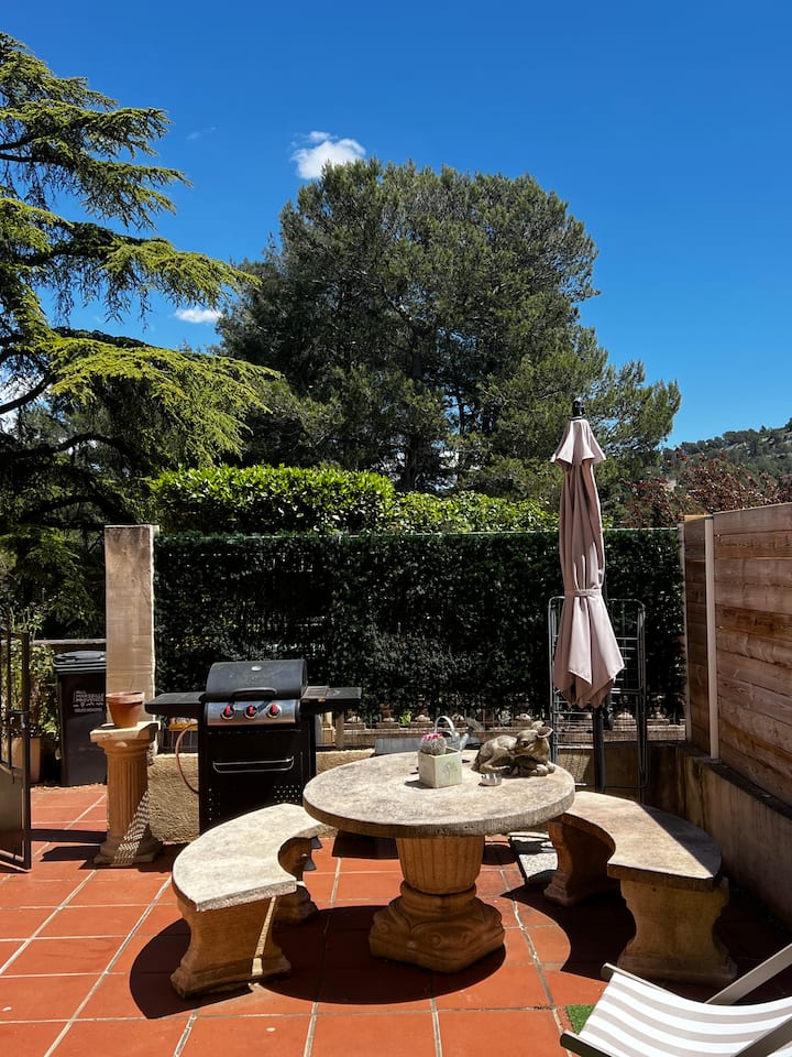Studio Avec Terrasse & Spa 3km Calanques De Cassis - Carnoux-en-Provence