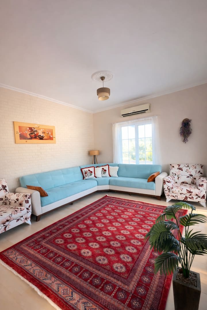 Private Pool Villa In A 3000m² Garden | Sleeps 9 - Dikili