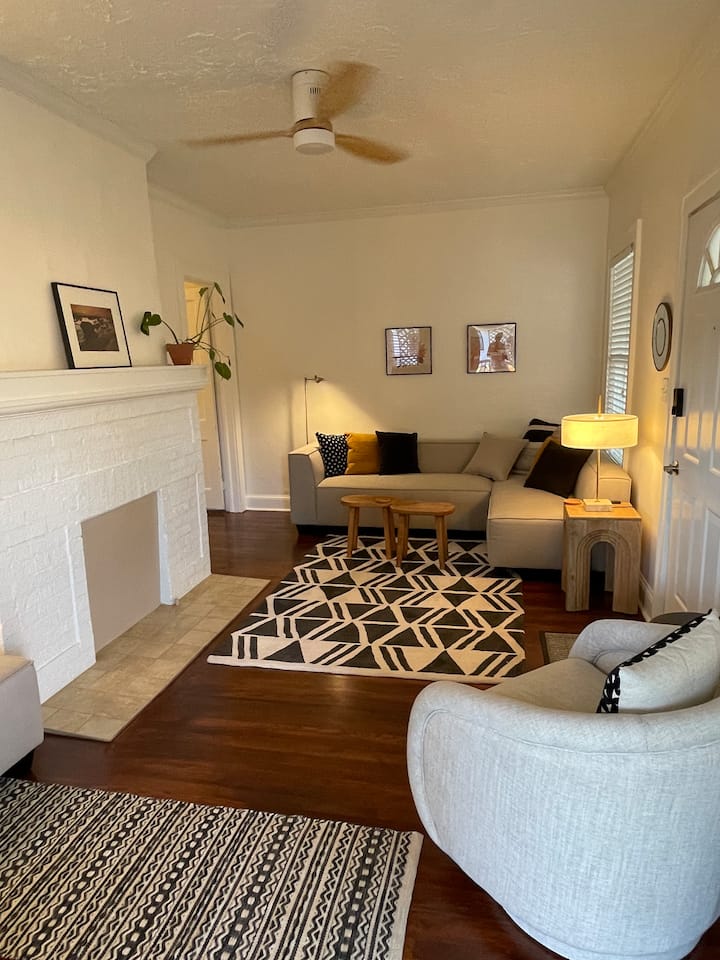 Kirkwood Yellow Door Duplex - Atlanta, GA