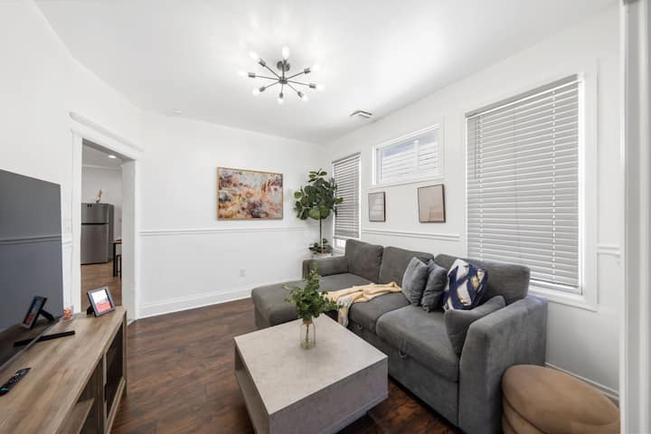 Bright 3br Home In Nyc, Near Downtown & Nyc, Ewr - Elizabeth, NJ