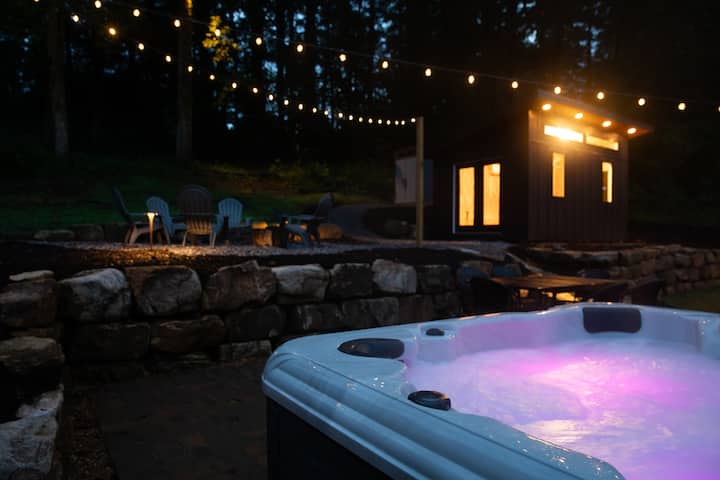 Lumberyard Oasis - Outdoor Shower/firepit King St. - Brevard, NC