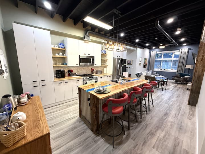 The Loft On William - Smiths Falls