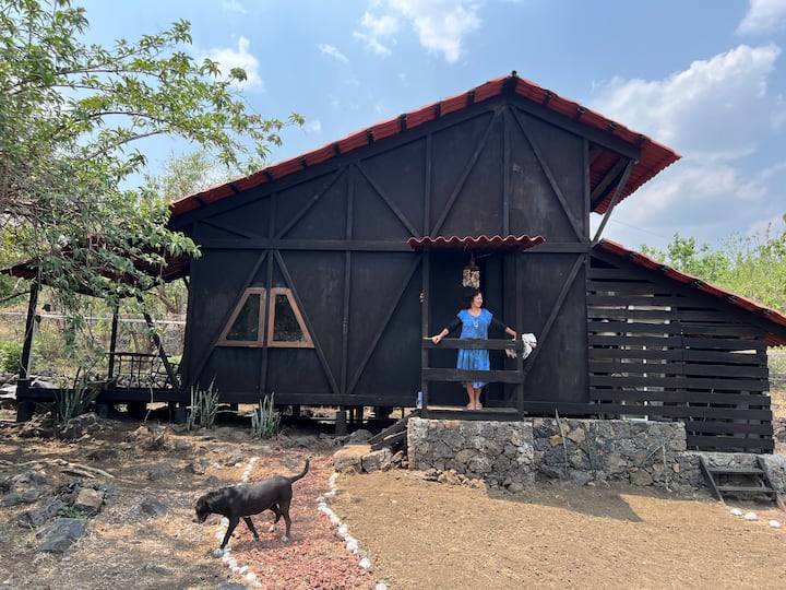 Cabaña De Madera En Tepoztlán - Tepoztlán