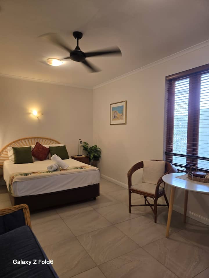 Quaint Hotel Style Room - Port Douglas
