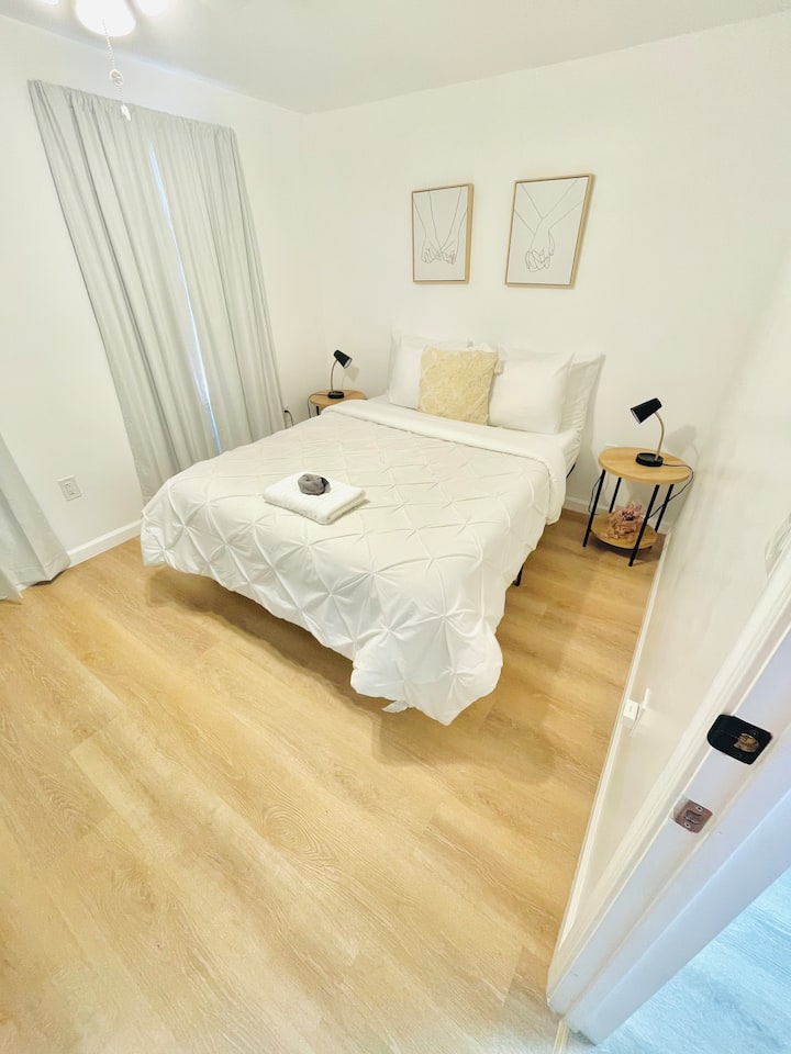 Cozy Room#freeparking#tv70#fridge#nascar#bayhealth - Delaware