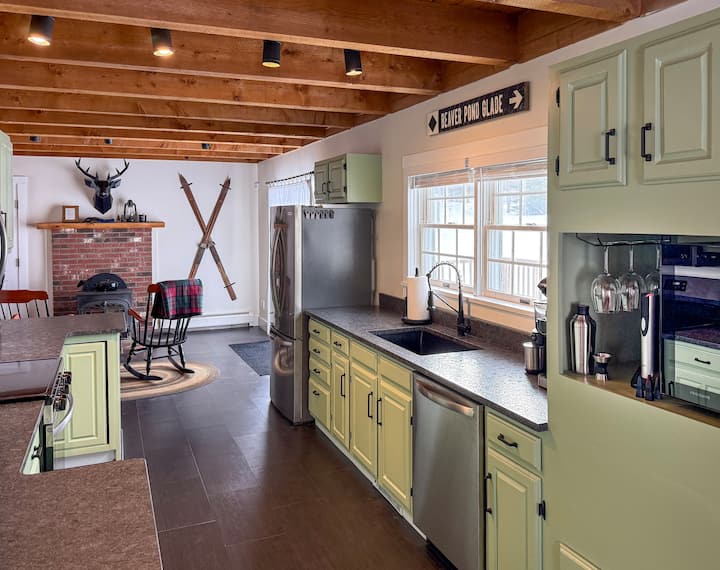 Cozy Vermont Lodge Near Jay Peak With Fire Pit - Jay, VT