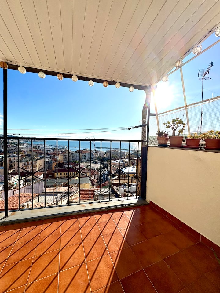 Duplex Terrasse Vue Exceptionnelle Mer Et Port - Sanremo