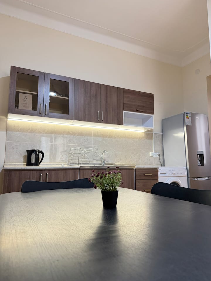 Peaceful, Huge 2bd, In Komitas - Erevan