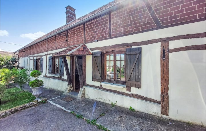 2 Bedroom Lovely Home In Touffreville - Lyons-la-Forêt