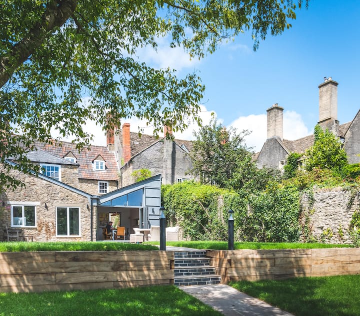 The Bruton House - Bruton