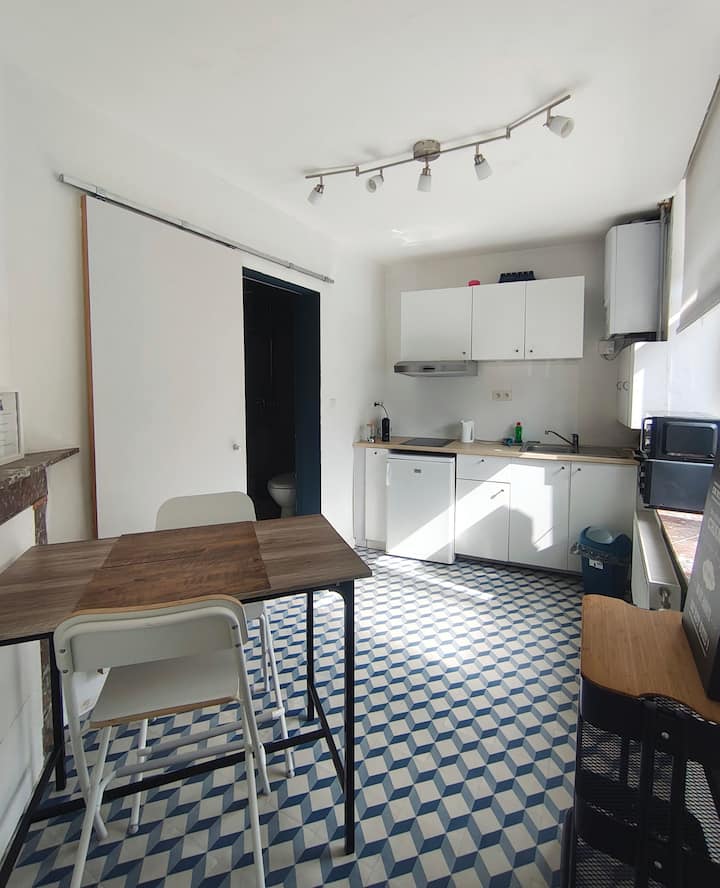 Studio Entier Proche Gare Guillemins & Centre - Chaudfontaine