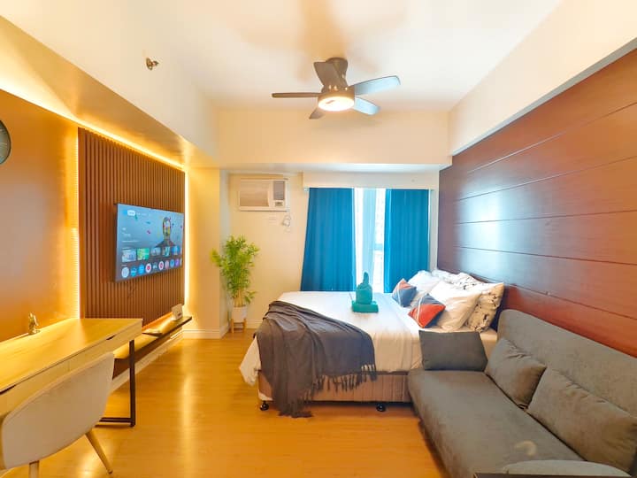 Resort Condo Unit Queen Bed Ayala Center - Solinea - Cebu