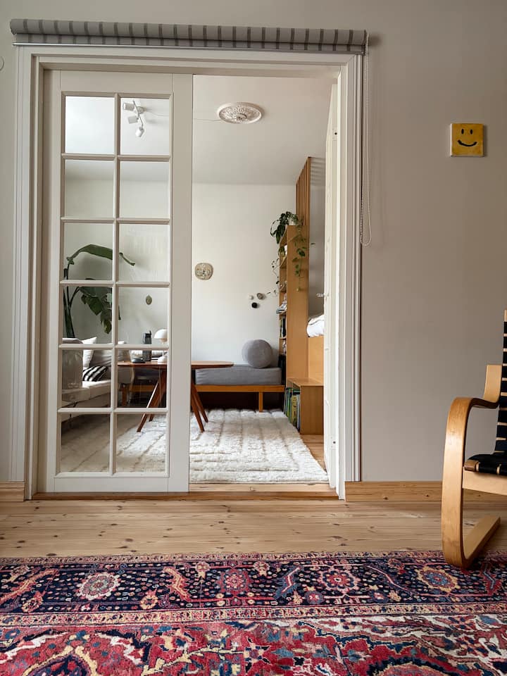 Kaunis Perhekaksio Omalla Korttelipihalla - Helsinki