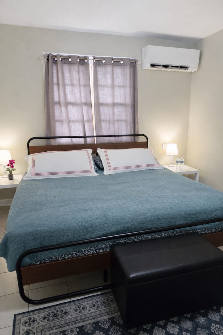 Large 2br Master Suite W/balcony | Near Philly - Chester, PA