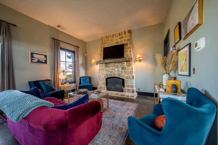 Turnbull House | Outdoor Oasis W/ Amazing Views - Fredericksburg, TX